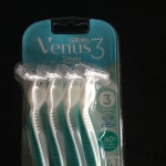 Venus Smooth Women's Razor, 3-Blades, 1 Handle + 16 Razor Blade Refills ...