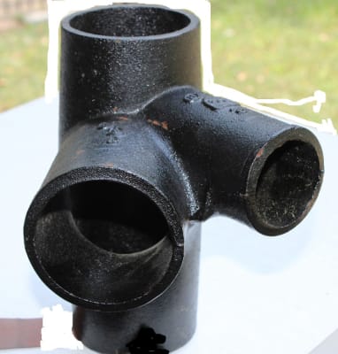 00405 - Charlotte 00405 - 2" x 1-1/2" No Hub Cast Iron Sanitary Tapped Tee