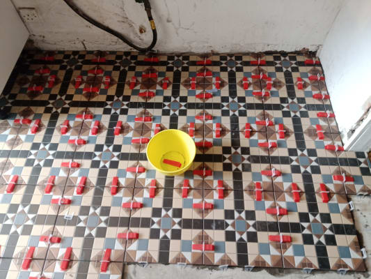 Patterned Bathroom Floor Tiles Wickes | Floor Roma