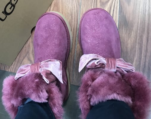 Women s Gita Twinkle Bow Mini UGG Official