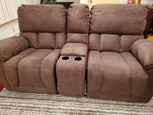 Lane Stonehill Motion Loveseat 2024 www.alhudapk