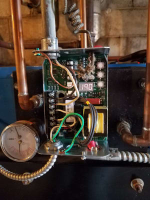 L7224U1002 - Resideo L7224U1002 - 120 Vac Oil Electronic Aquastat