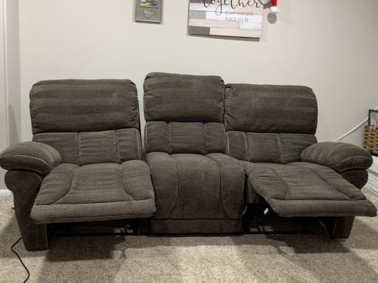 Lane Stonehill Motion Loveseat 2024 www.alhudapk