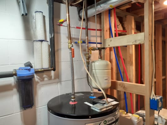 EX4 - Bluefin EX4 - 4.5 Gallon Expansion Tank